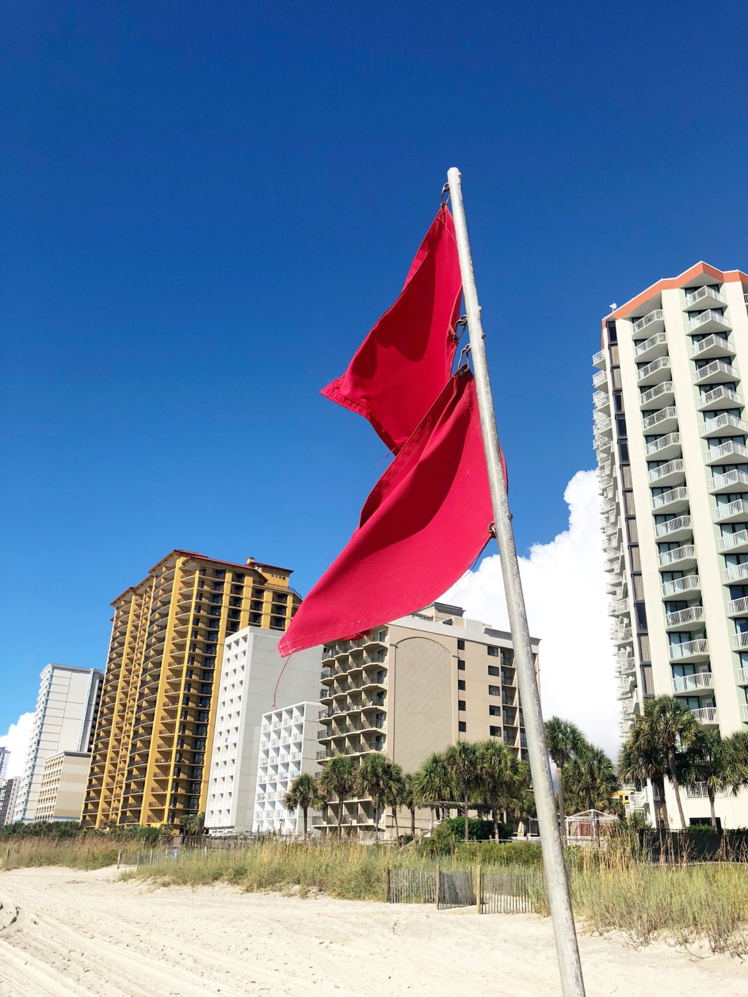 Why You Should Never Ignore A Double Red Flag At The Beach Best why-you-should-never-ignore-a-double-red-flag-at-the-beach-best